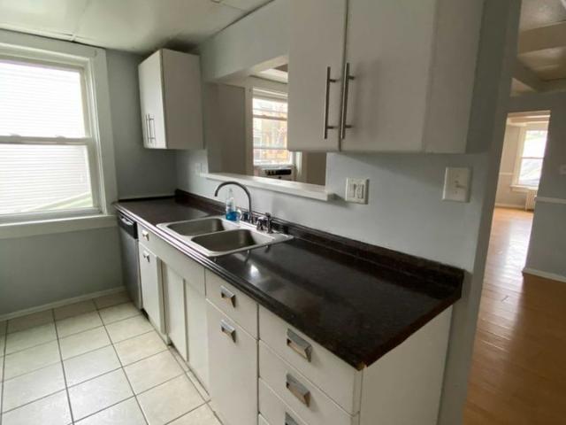 Awesome building in a super convenient neighborhood! 1 Bedroom Apartment for Rent at 2300 Arlington Ave, Pittsburgh, PA 15210 Arlington