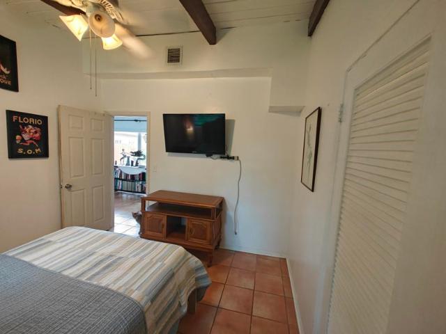 Awesome 1 Bed 2.5 Baths Room for Rent House