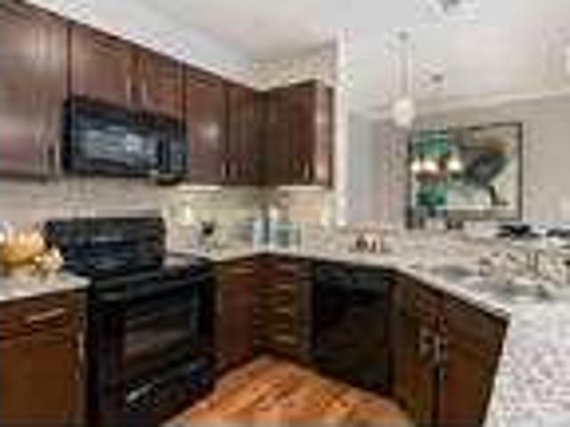 Awesome 1Bed 1Bath For Rent