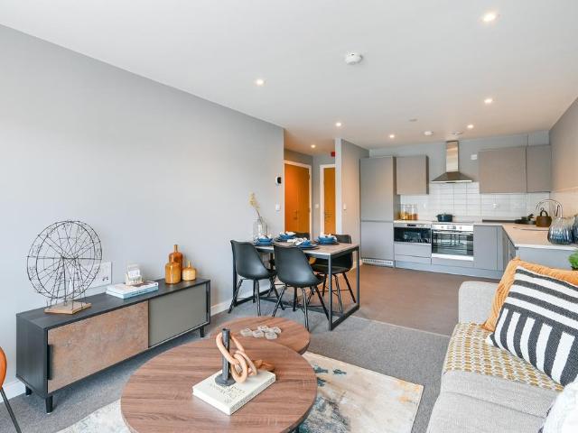 at The Ironworks, The Ironworks. 2 bed apartment to rent £1,065 pcm £246 pw
