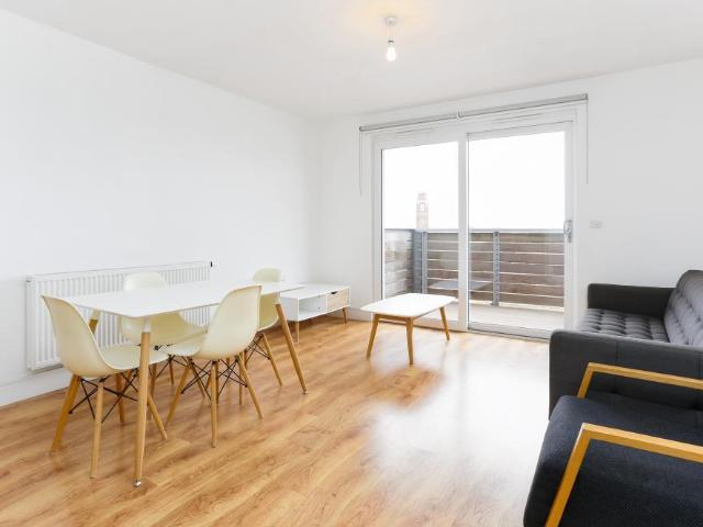 at Abbeville Apartments, Apartment. 3 bed apartment to rent £2,310 pcm £533 pw