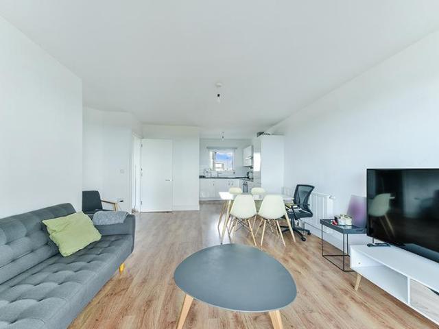 at Abbeville Apartments, Apartment. 1 bed apartment to rent £1,660 pcm £383 pw
