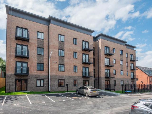 at Albion Place, Apartment 33, 23. 2 bed apartment to rent £1,295 pcm £299 pw