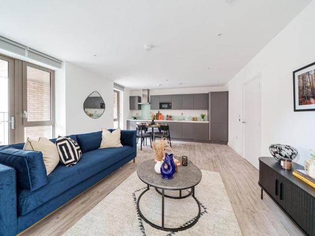 at Anchor’s Point, 8 Woodstore House. 2 bed apartment to rent £2,475 pcm £571 pw