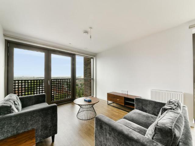 at Apex Gardens, Flat 1006, Aster. 2 bed apartment to rent £2,595 pcm £599 pw