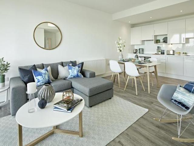 at Argo Apartments, 25 Argo. 2 bed apartment to rent £2,555 pcm £590 pw