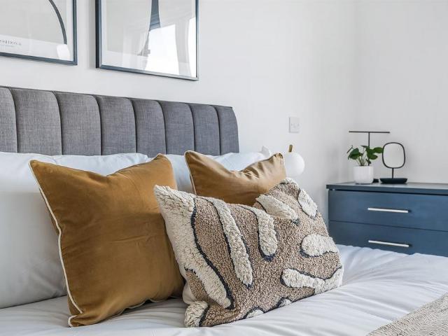 at Ark Soane, 23 Zircon Court, 2. 2 bed apartment to rent £2,550 pcm £588 pw