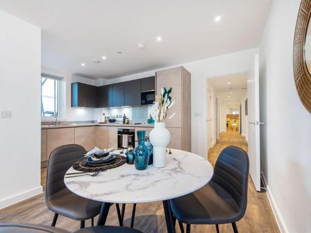 at Beam Park, 30 Valentines House, 3. 2 bed apartment to rent £1,900 pcm £438 pw