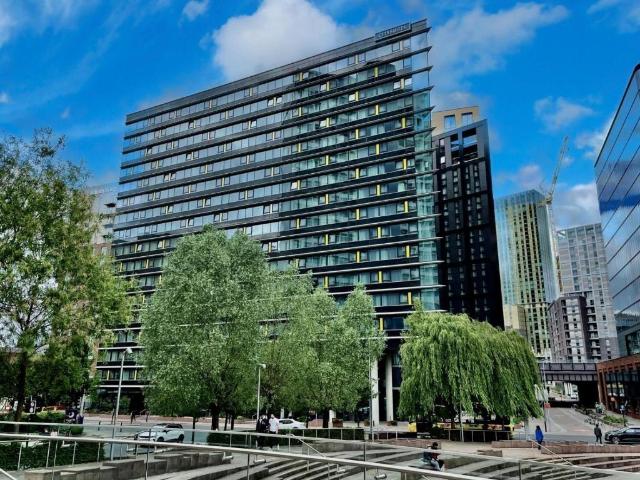 at Citysuites Living, 16 Chapel. Studio to rent £1,275 pcm £294 pw