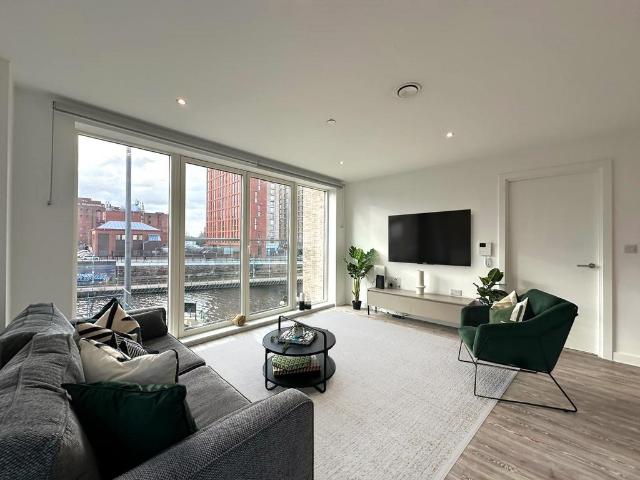 at Clippers Quay, Apartment 418. 2 bed apartment to rent £1,465 pcm £338 pw
