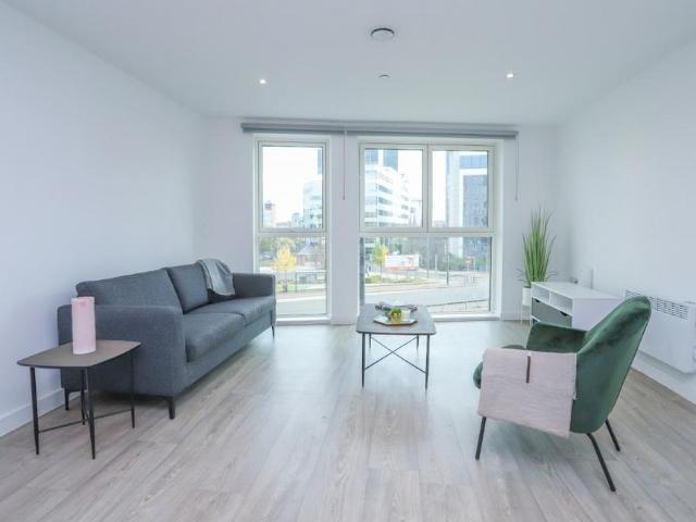 at Clippers Quay, Apartment 509. 1 bed apartment to rent £1,245 pcm £287 pw