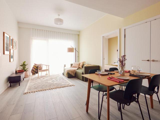 at Ebb & Flow, 3 Friars Walk. 1 bed apartment to rent £1,625 pcm £375 pw