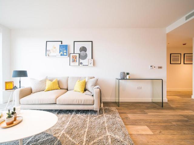 at Essential Living, Flat 415. 1 bed apartment to rent £2,600 pcm £600 pw