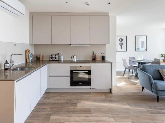 at Essential Living, Flat 905. 1 bed apartment to rent £2,740 pcm £632 pw