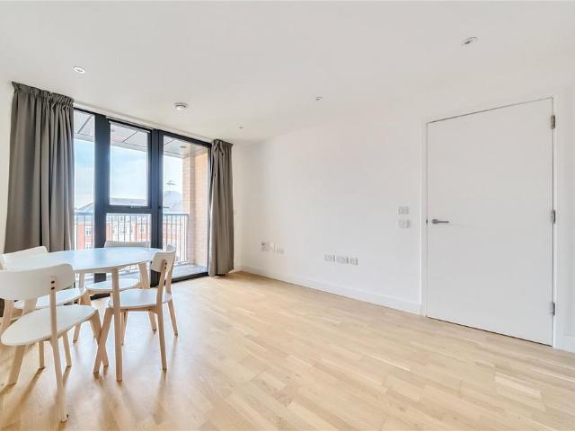 at Folio London, Flat 20, Chappelow. 2 bed apartment to rent £1,675 pcm £387 pw