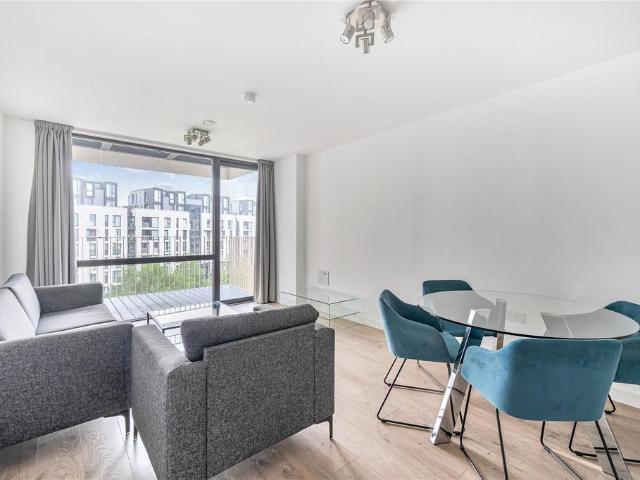 at Folio London, Flat 305. 2 bed apartment to rent £2,600 pcm £600 pw