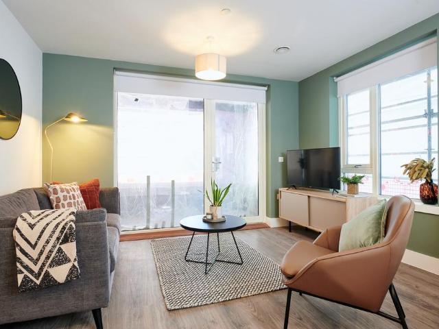 at Fortunes Dock, Flat 45, Nautilus. 2 bed apartment to rent £2,690 pcm £621 pw