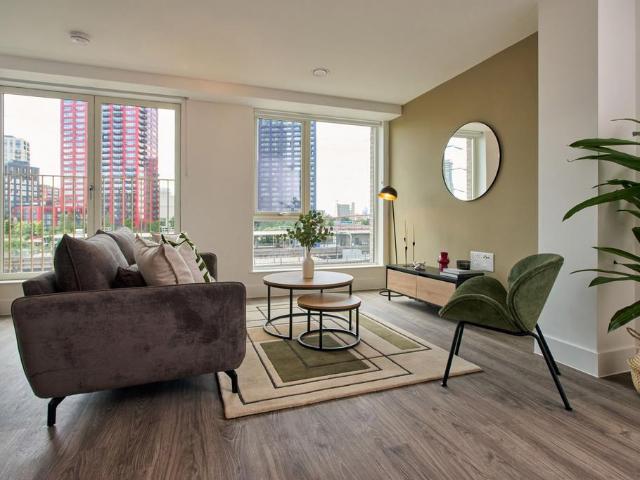 at Fortunes Dock, 72 Seraphina. 2 bed apartment to rent £2,785 pcm £643 pw