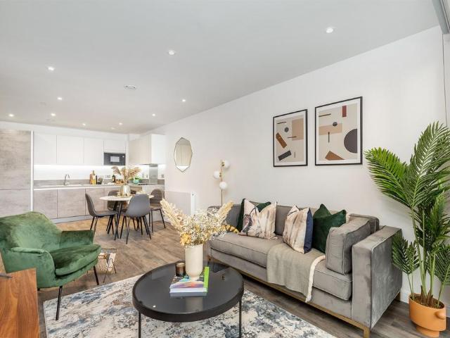 at Fresh Wharf, 6 The Halcyon, 6. 1 bed apartment to rent £1,625 pcm £375 pw