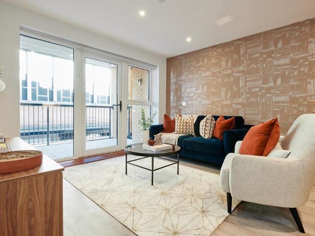 at Gatehouse Apartments, FLAT 18. 1 bed apartment to rent £1,410 pcm £325 pw