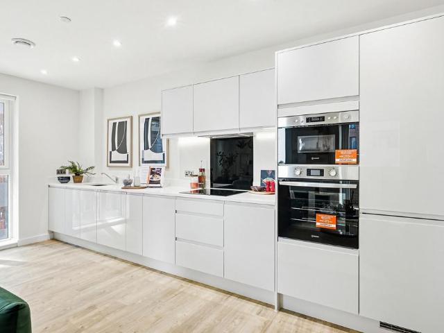 at Goodmayes Square, High Road, Teal. 2 bed flat to rent £2,100 pcm £485 pw
