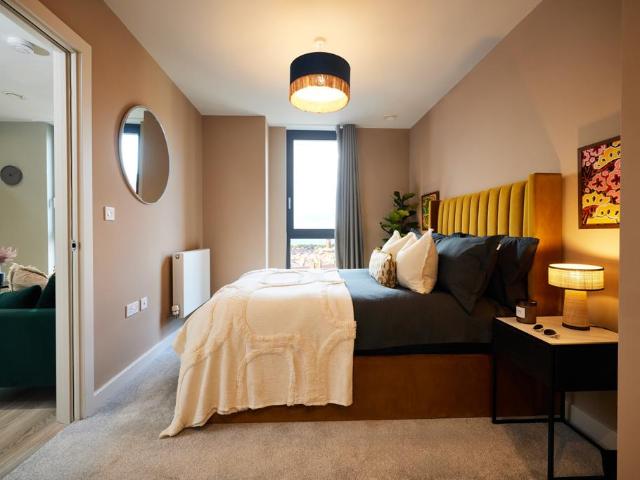 at Hove Central, 11 Boulevard Place BN3 2 bed apartment to rent £2,230 pcm £515 pw