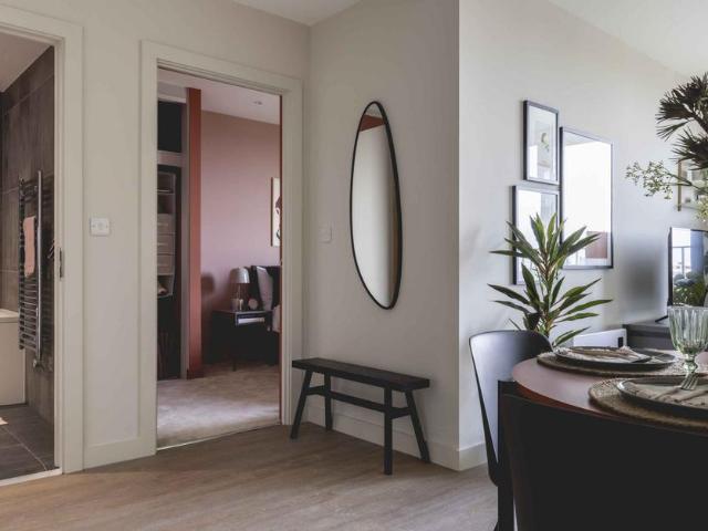 at Hove Gardens, 5 Ethal Street BN3 2 bed flat to rent £2,165 pcm £500 pw