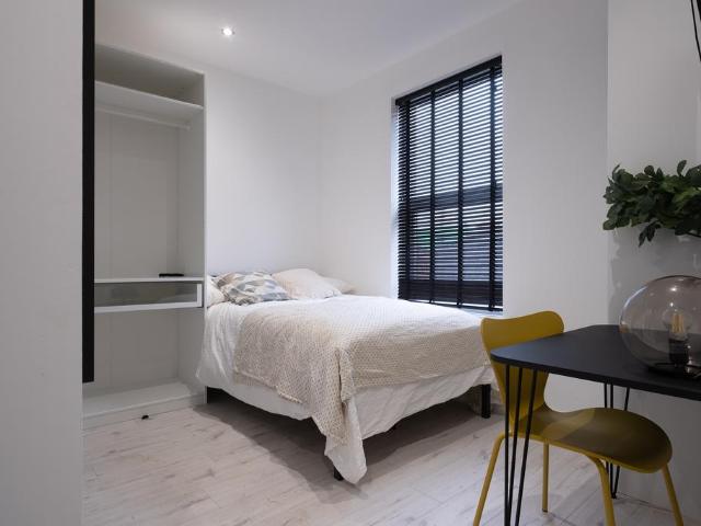 at Lincoln, 56, Kesteven Street LN5 2 bed house share to rent £1,240 pcm £286 pw