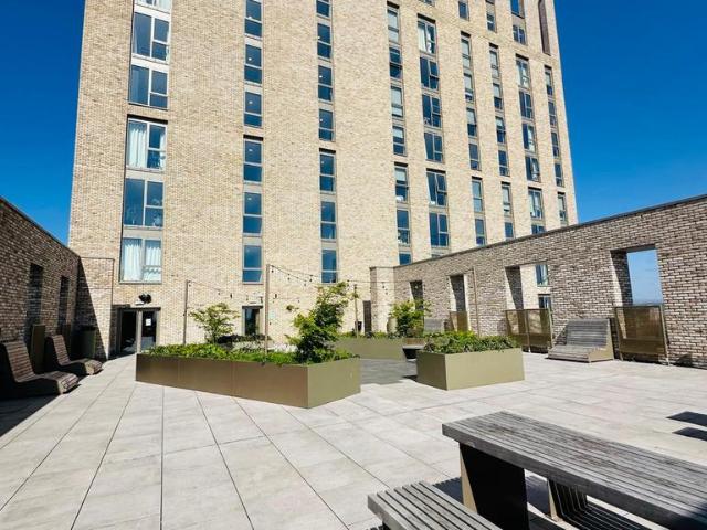 at Manchester, Apartment 201, 5, EDA. 2 bed apartment to rent £1,590 pcm £367 pw