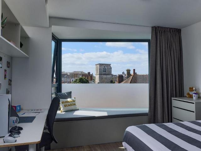 at Nationwide, Unilife Bargate House. 1 bed private hall to rent £1,560 pcm £360 pw