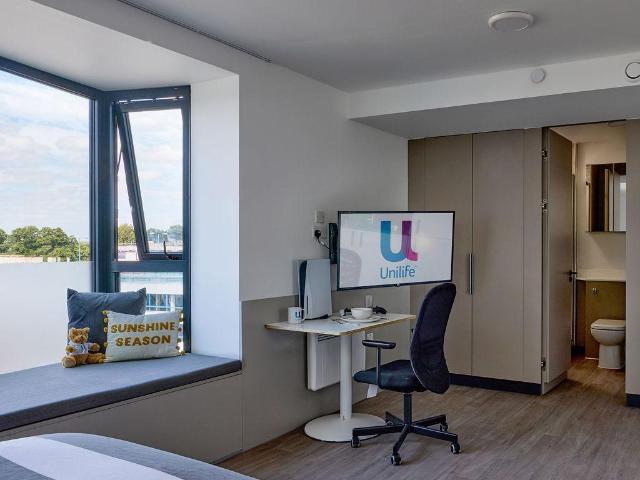 at Nationwide, Unilife Bargate House. 1 bed private hall to rent £1,972 pcm £455 pw