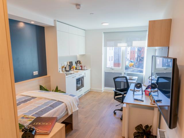 at Nationwide, Unilife Riverside. 1 bed private hall to rent £1,668 pcm £385 pw