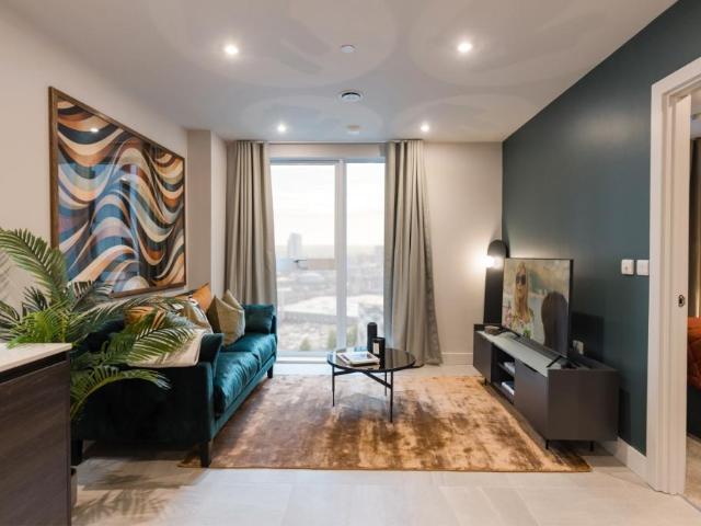 at New York Square, 112 Rhode East. Studio to rent £1,185 pcm £273 pw