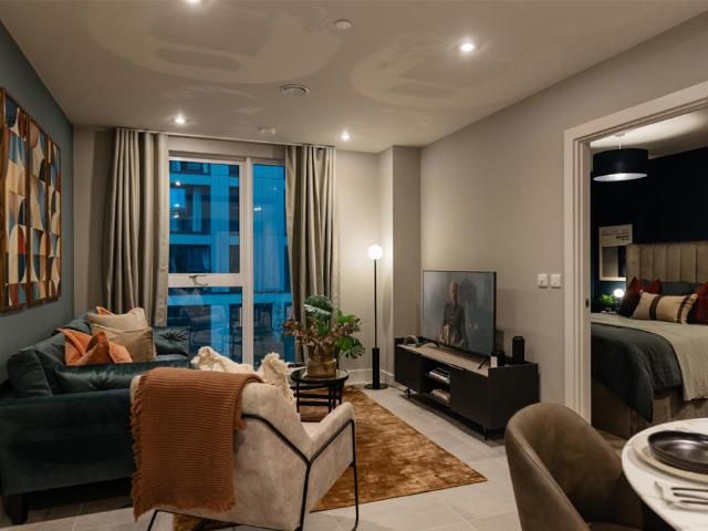 at New York Square, 1306 Rockland. 2 bed flat to rent £1,760 pcm £406 pw