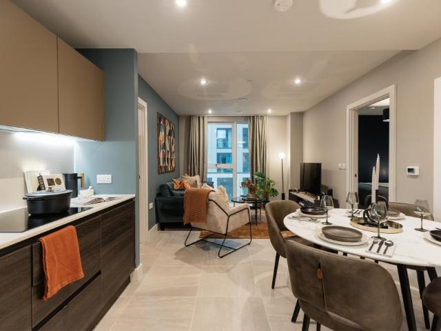 at New York Square, 1501 Rockland. 2 bed flat to rent £1,770 pcm £408 pw