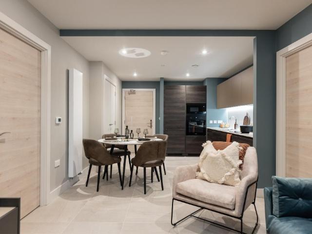 at New York Square, 410 Rockland west. 2 bed flat to rent £1,520 pcm £351 pw
