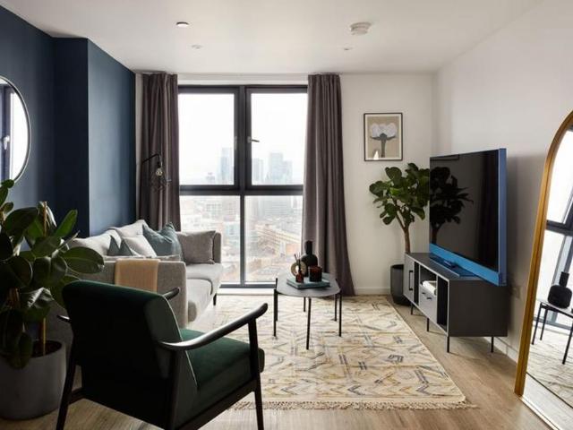 at Property Sense, Apartment 2704. 2 bed apartment to rent £1,887 pcm £435 pw
