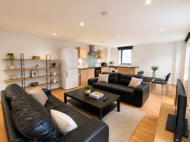 at Sheffield, 305 West One Reflect. 4 bed apartment to rent £1,976 pcm £456 pw