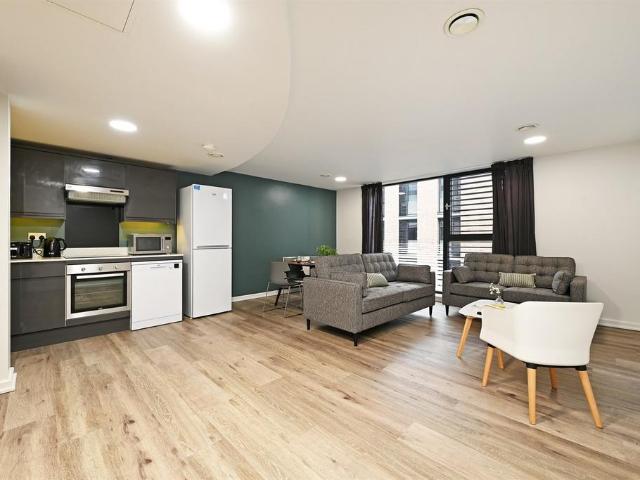at Sheffield, Apartment 119. 4 bed apartment to rent £1,480 pcm £342 pw