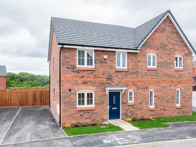at St Lawrence Fold, 19 DEVONSHIRE. 3 bed house to rent £1,085 pcm £250 pw