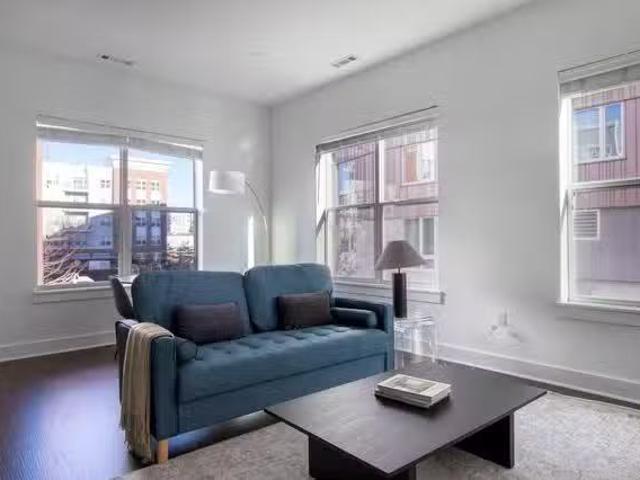 Atmark Cambridge 1, 80 Fawcett St, Cambridge Highlands 2 B.