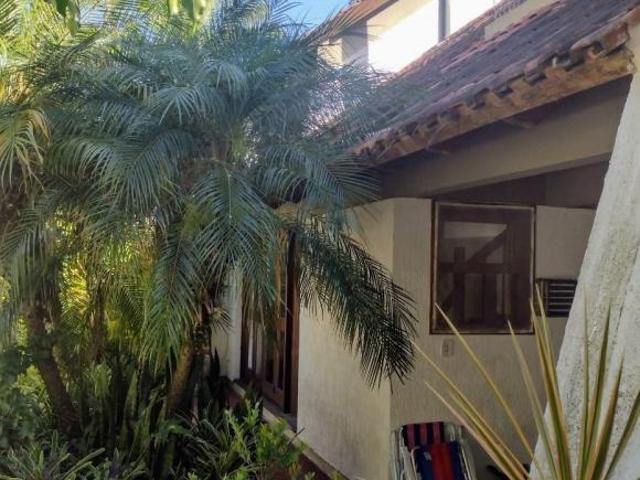 ATENÇÃO OPORTUNIDADE UNICA, A MELHOR CASA DO COND. STA. MONICA PELO MENOR PREÇO