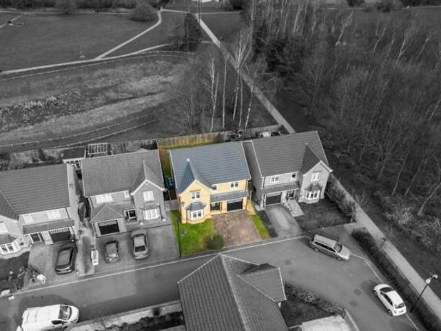 Athelstane Crescent, Edenthorpe, 4 Bedroom Detached
