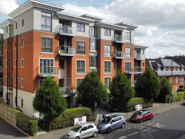 Athena Court, Bridge Avenue, Maidenhead SL6, 2 bed flat to rent, £1,800 pcm | PrimeLocation