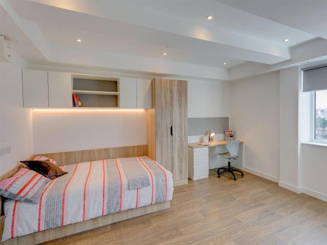 Athenaeum Street, Plymouth PL1, Room to rent, £828 pcm | PrimeLocation