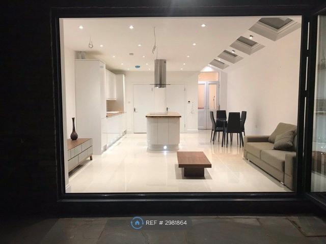 Athenlay Road, Peckham, Nunhead, Dulwich, Camberwell, Brixton SE15, Room to rent, £995 pcm | PrimeLocation