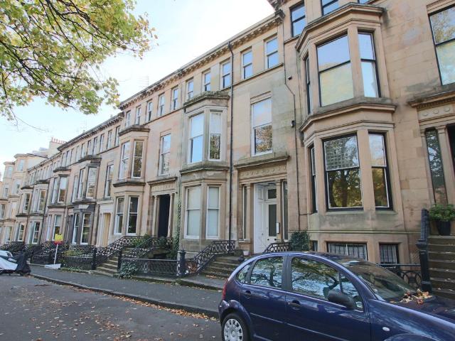 Athole Gardens, Glasgow G12, Studio to rent, £800 pcm | PrimeLocation