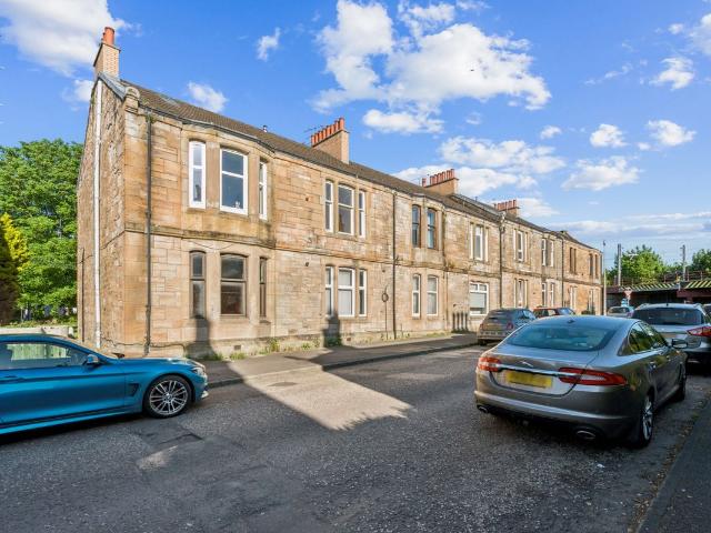 Atholl Place, Falkirk, Falkirk FK2, 1 bed flat to rent, £650 pcm | PrimeLocation