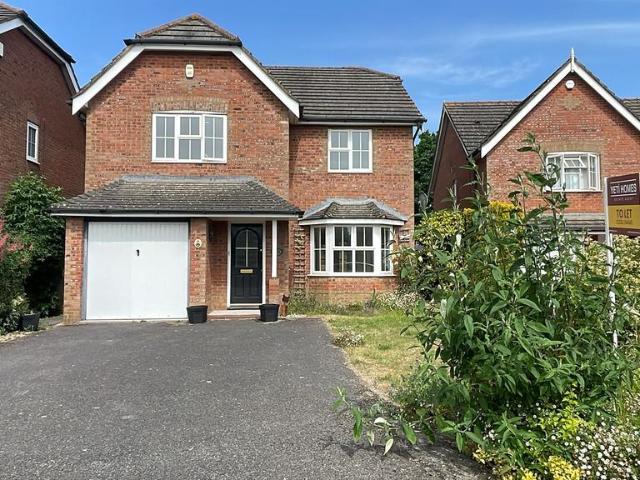 Atkinson Walk, Kennington TN24 4 bed detached house to rent £1,850 pcm £427 pw