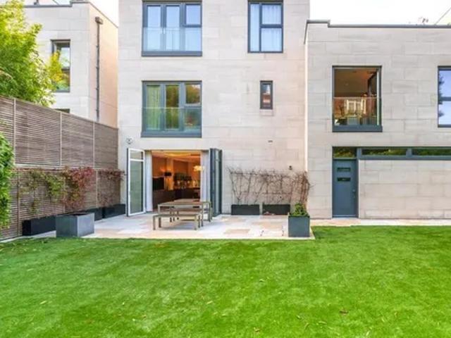 Atkinson Close, Cottenham Park, London, SW20 0BF, United Kingdom | 5 bed house for rent #129399730 | Rentberry